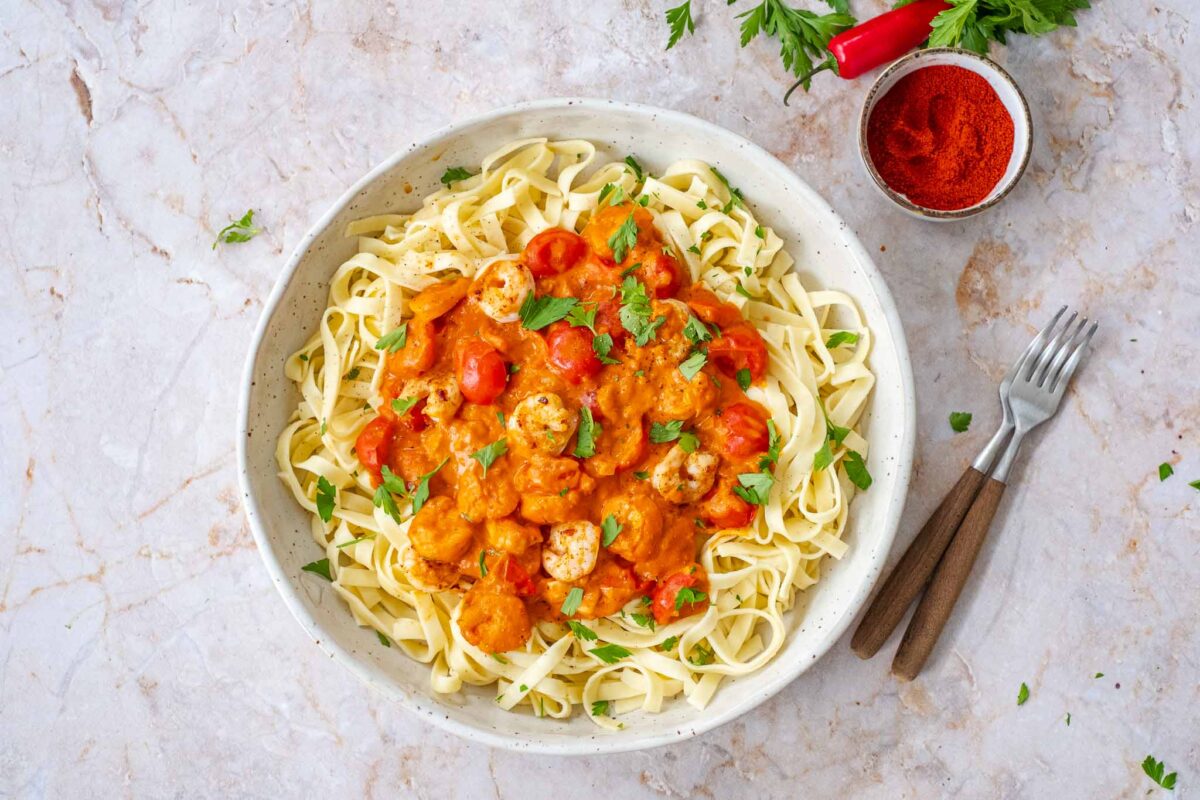 Scampi diabolique met tagliatelle – Kokerellen